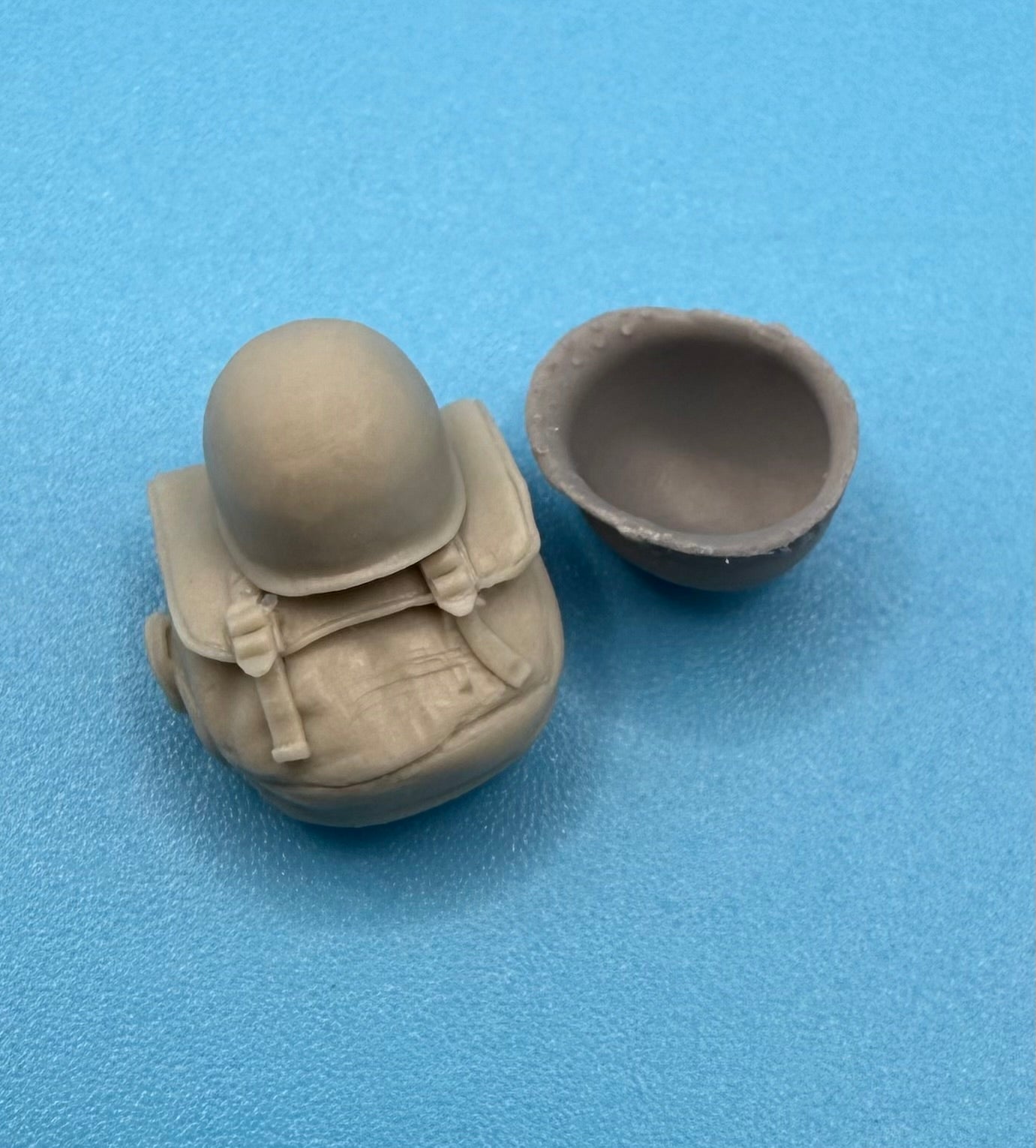 SPS35004 U.S. WW2 Stowage for Military Vehicles Set #1 1/35 – Steel Pot ...
